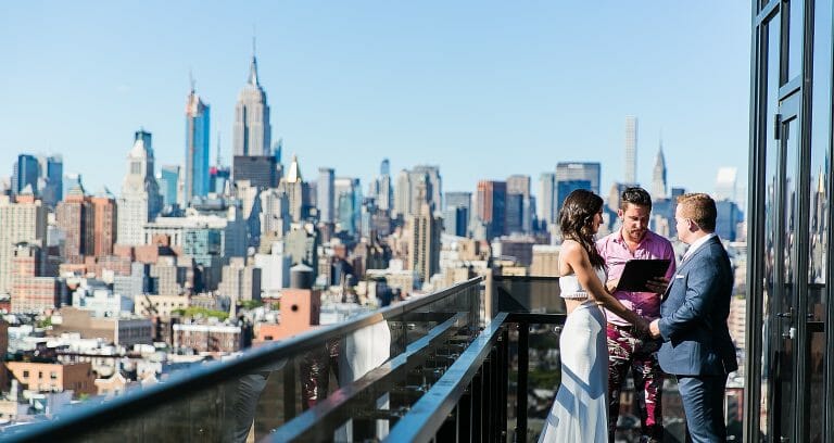 A Guide to Unique Locations to Elope in NYC | Eloping Is Fun