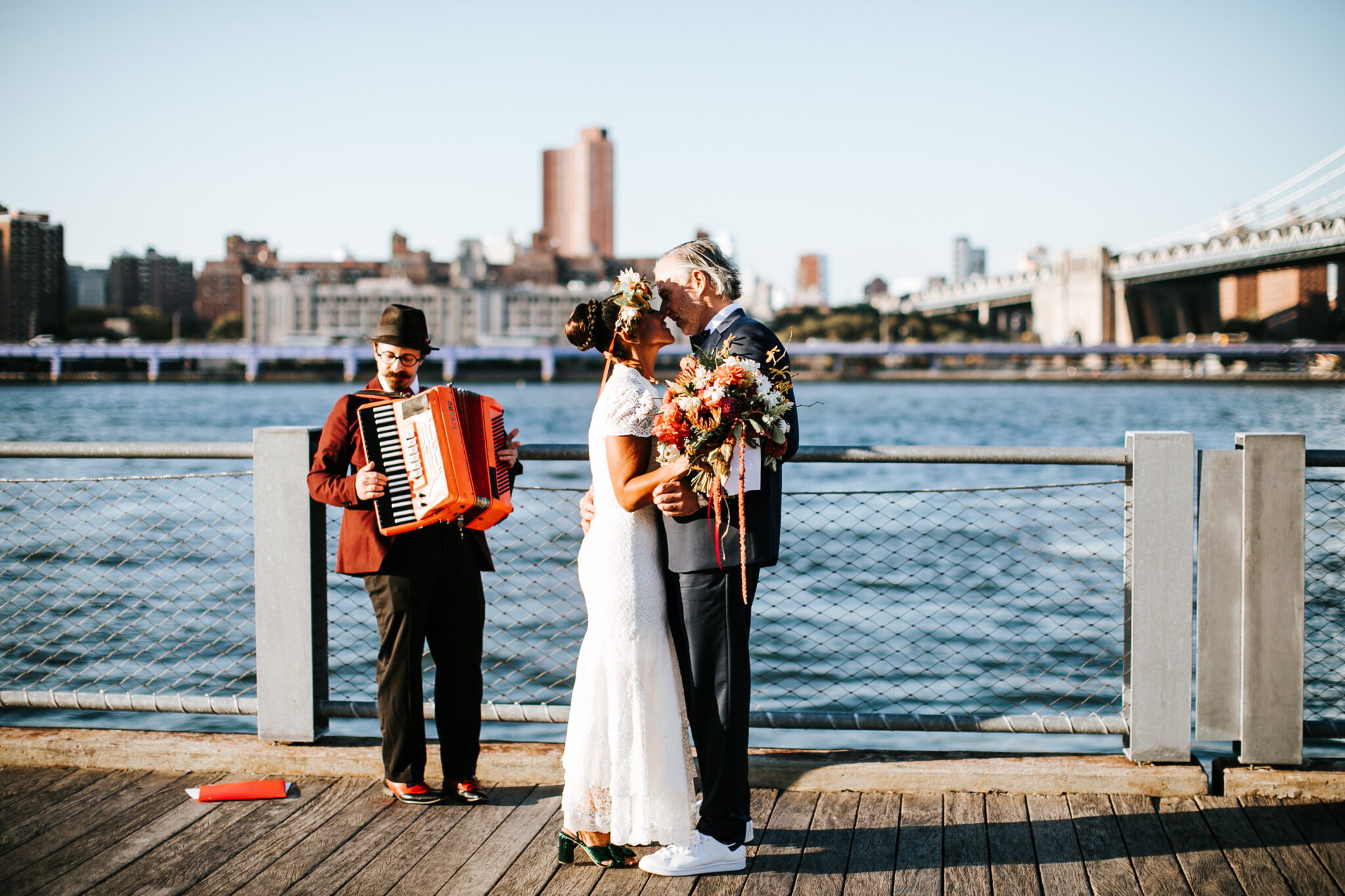 An Officiant's Guide on How to Write Your Wedding Vows | Eloping Is Fun