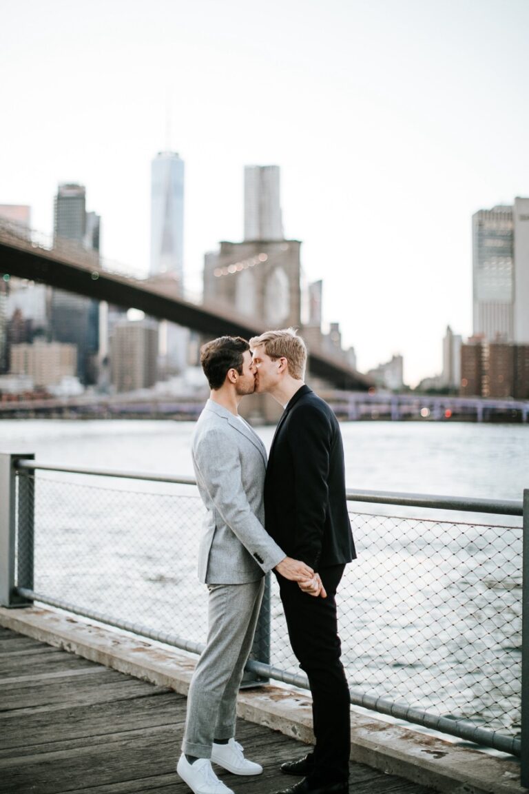 A Guide to Unique Locations to Elope in NYC | Eloping Is Fun
